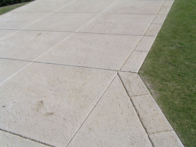 Easy Pour Liquid Limestone Gallery